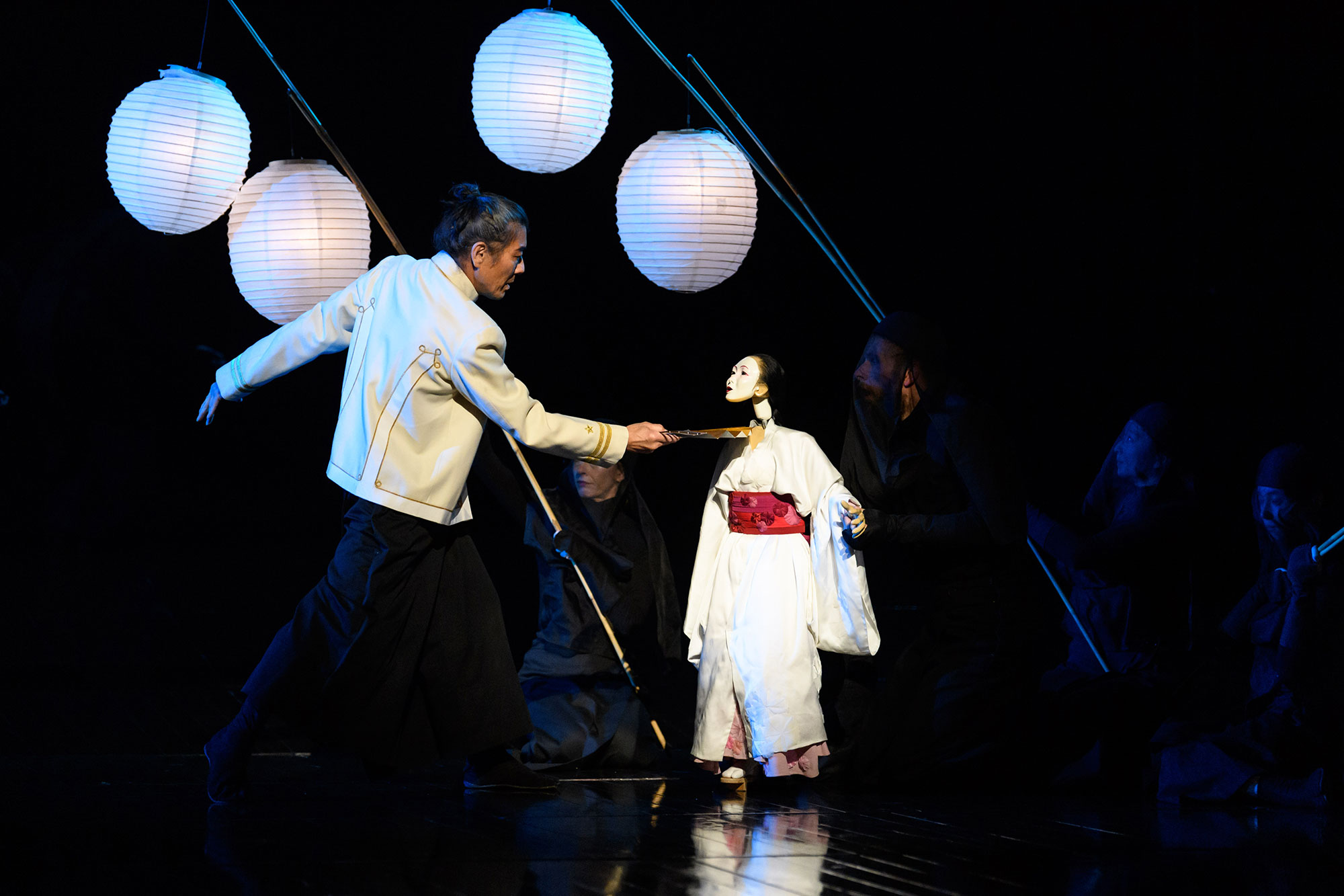 What is the Story of Madam Butterfly? Plot & More | ENO